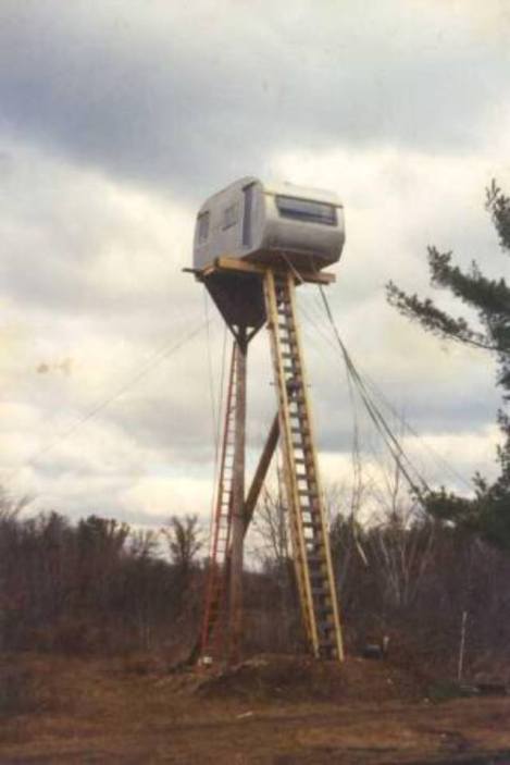 5 Ridiculous Treestands That Make Us Question the Owners' Sanity