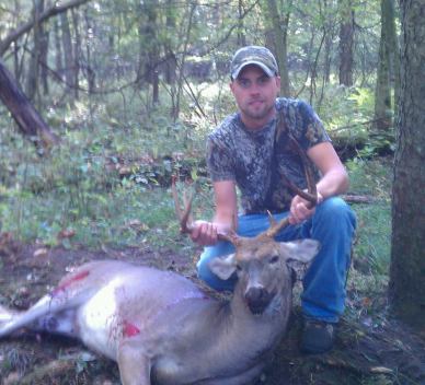 8 Worst Ways to Photograph a Buck - Wide Open Spaces