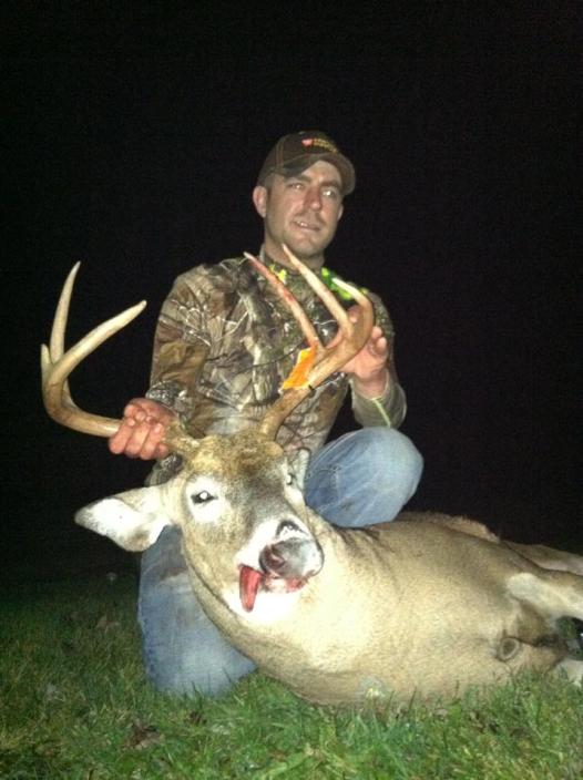 8 Worst Ways to Photograph a Buck - Wide Open Spaces