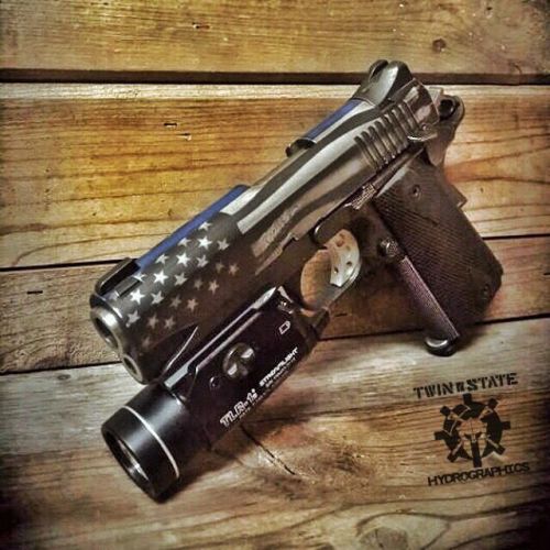 8.5 Intensely Patriotic Custom Guns That Make 'Merica Proud