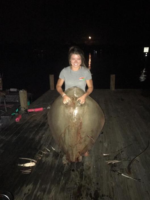 Here's What 95 Pounds of Bow-Fished Stingray Looks Like - Wide Open Spaces