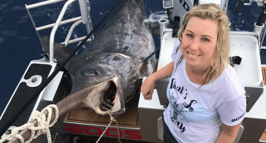 Woman Breaks 65-Year-Old Record With Monster Broadbill Swordfish - Wide ...