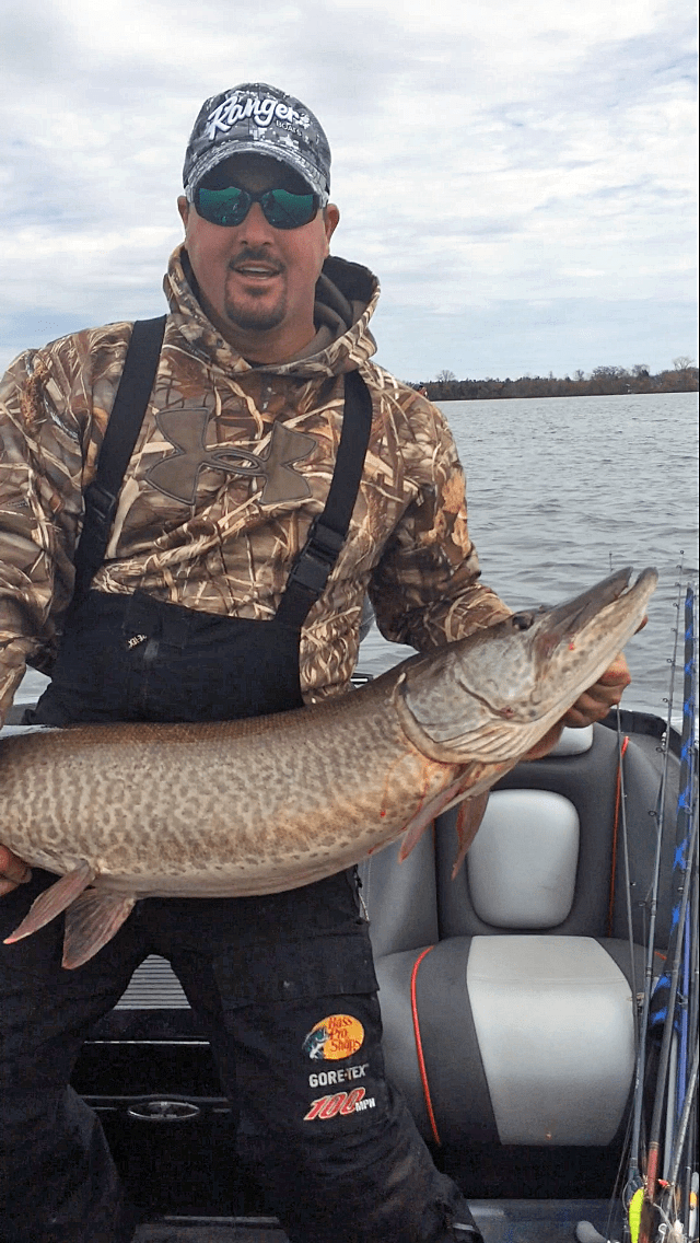 Bass Tournament Angler Catches Giant 60-Inch Musky - Wide Open Spaces