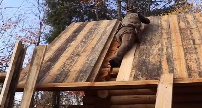 The Fastest Cabin Build You Have Ever Witnessed - Wide Open Spaces