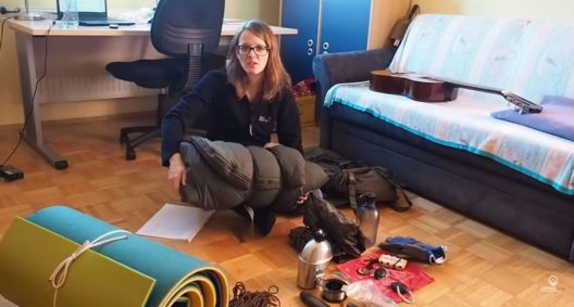 Video: Survival Lilly Shows How to Put Together a Survival Bag on a ...