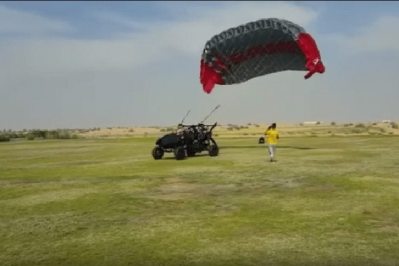This Flying Car Nails the Take Off, Utterly Fails the Landing in Wild Video
