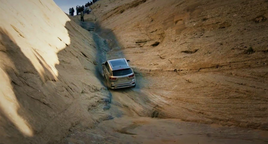 2019 Kia Sorento Tackles Hell's Gate in Utah