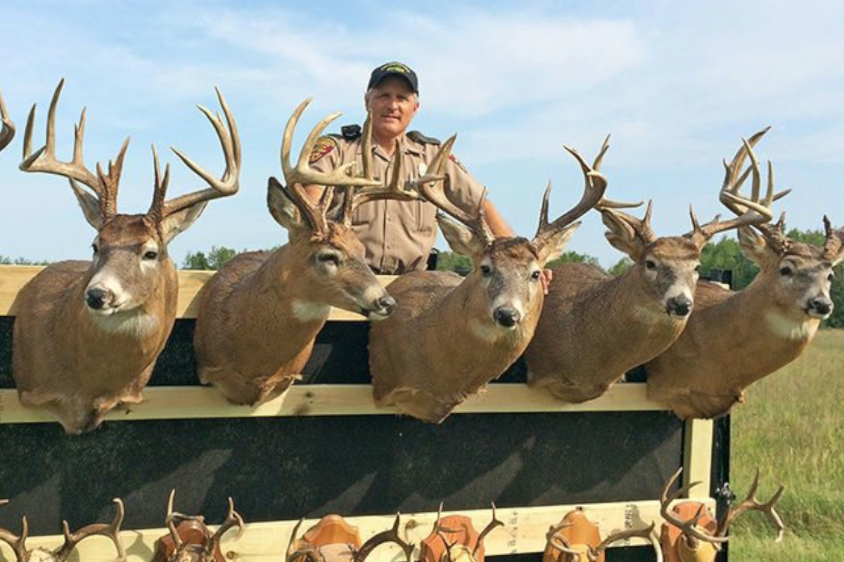 Two Alleged Elk Poachers Sought By Oregon Officials