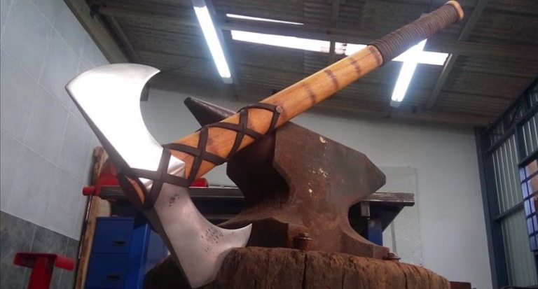 DIY of the Day: Making a Double-Sided Viking Axe from Scrap - Wide Open ...