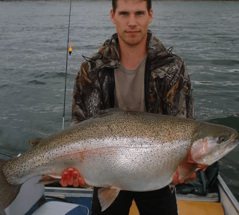 Record-Breaking 37-Pound Rainbow Trout Caught on Film - Wide Open Spaces