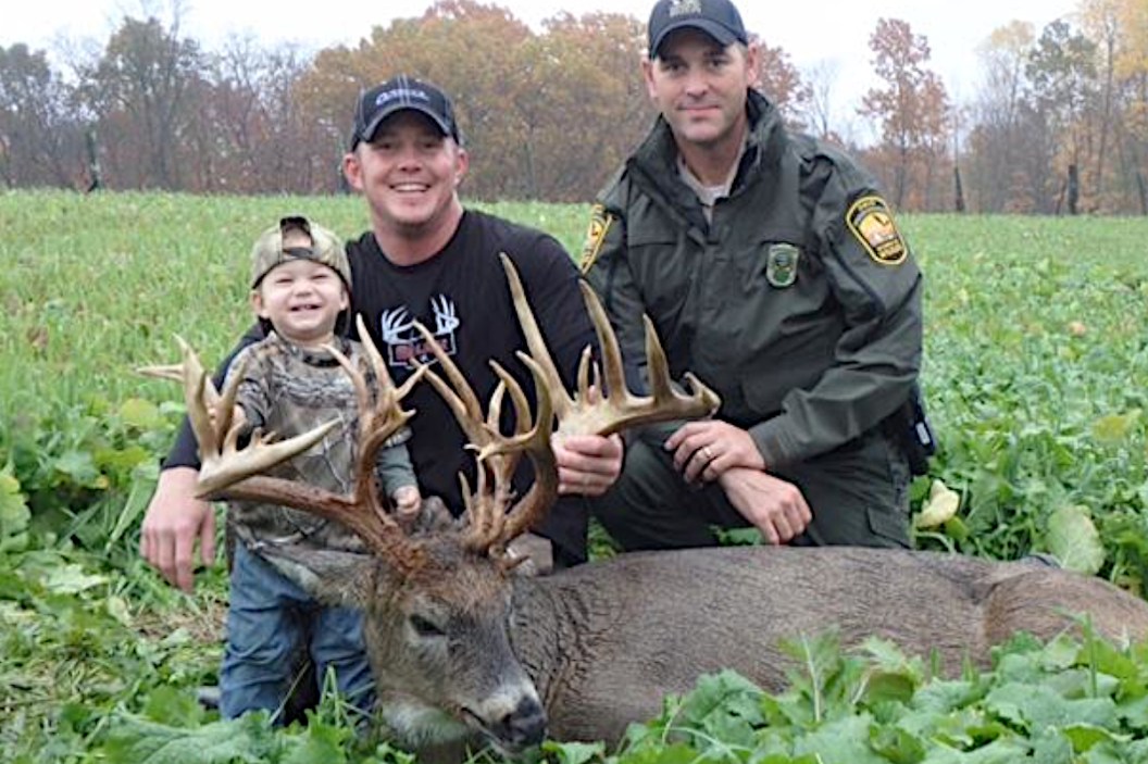 The General: The World Record Nebraska Whitetail Known Only By Sheds
