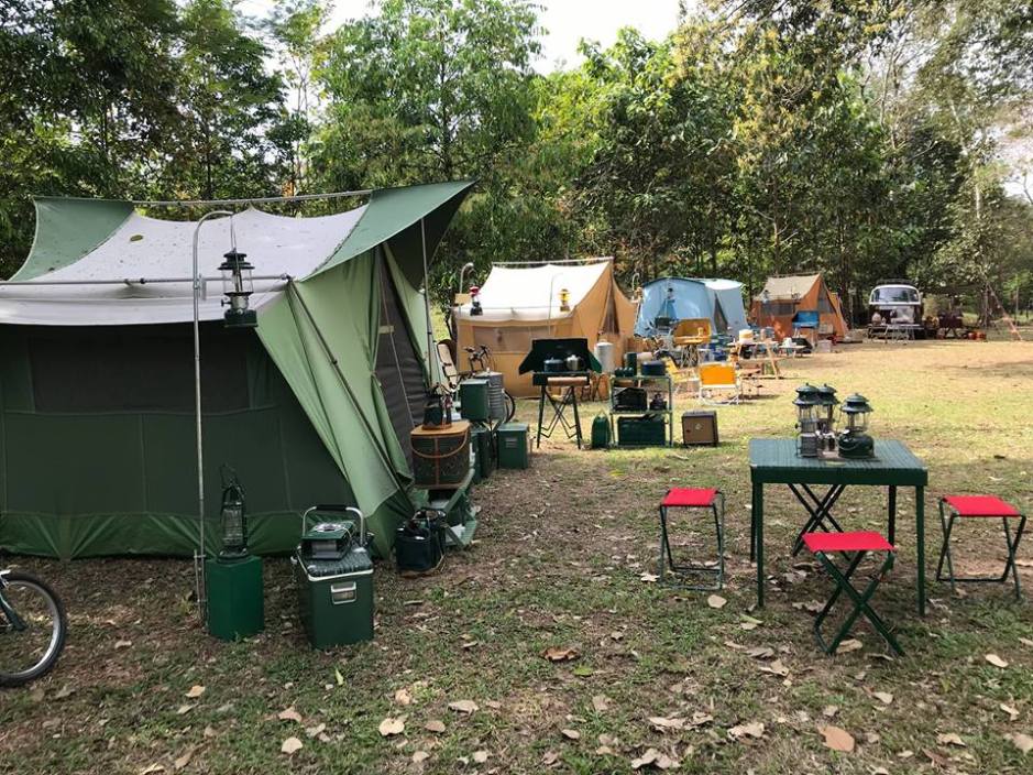 Check Out These 20 Vintage Classic RV and Camping Photos - Wide Open Spaces