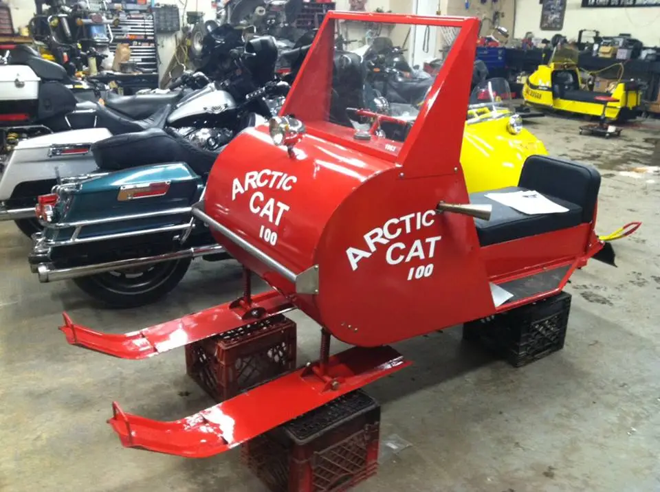 Check Out These 25 Photos of Awesome Vintage Snowmobiles - Wide Open Spaces