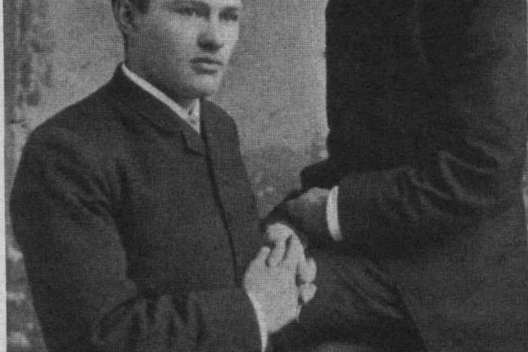 Carl Akeley Was One Badass Taxidermist and Conservationist