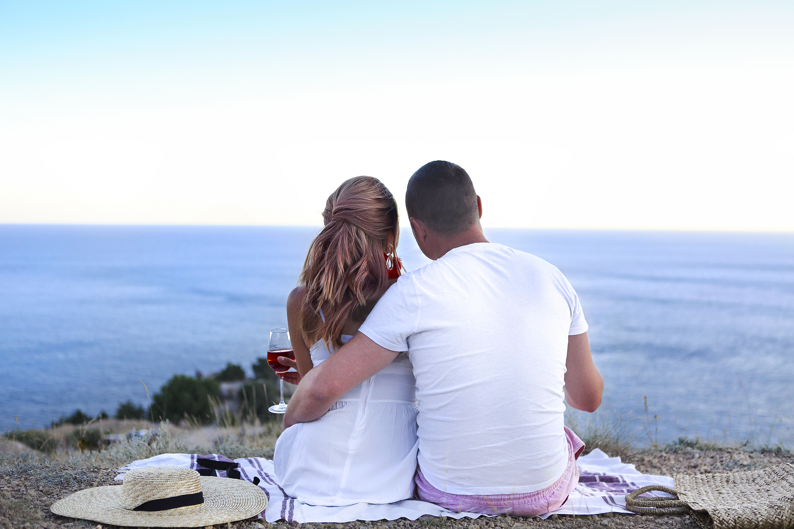 6 Outdoor Valentine's Day Date Ideas - Wide Open Spaces