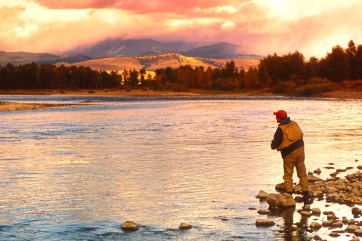 5 Ways to Escape Crowded Fishing Spots for Some Solitude