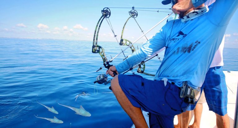 VIDEO: How to Make a DIY Bowfishing Rig From Clothes Hangers - Wide ...