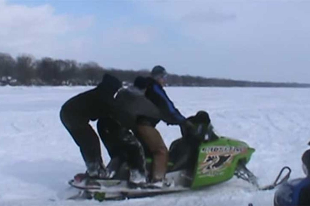 4 Red Flags When Buying a Used Snowmobile - Wide Open Spaces