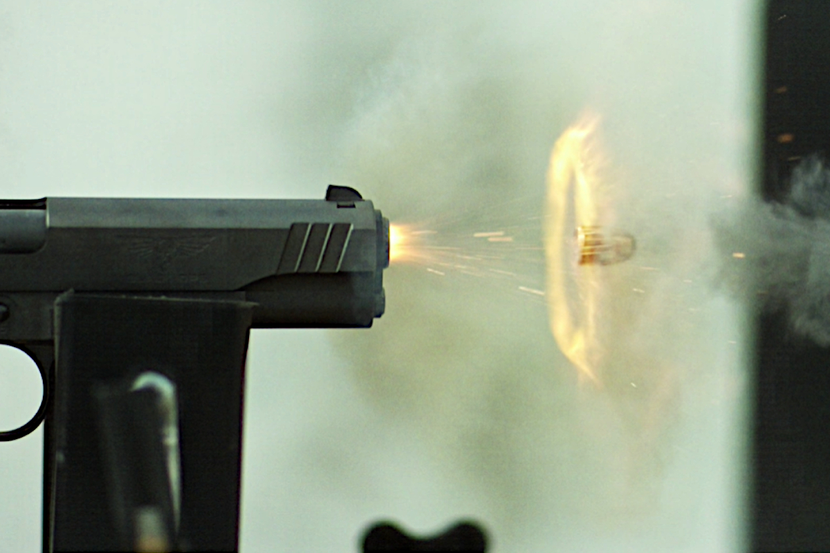 Bullet Racing Experiment Captures Awesome Slow Motion Footage of ...