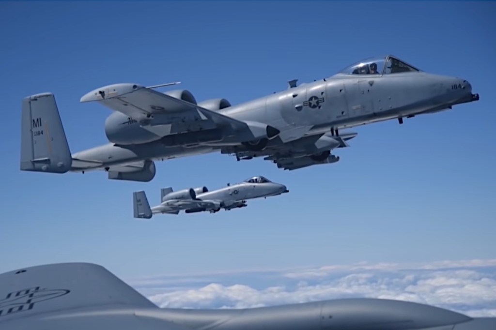 A-10 Warthog 101: Fascinating Facts Behind a Soldier's Favorite Plane ...