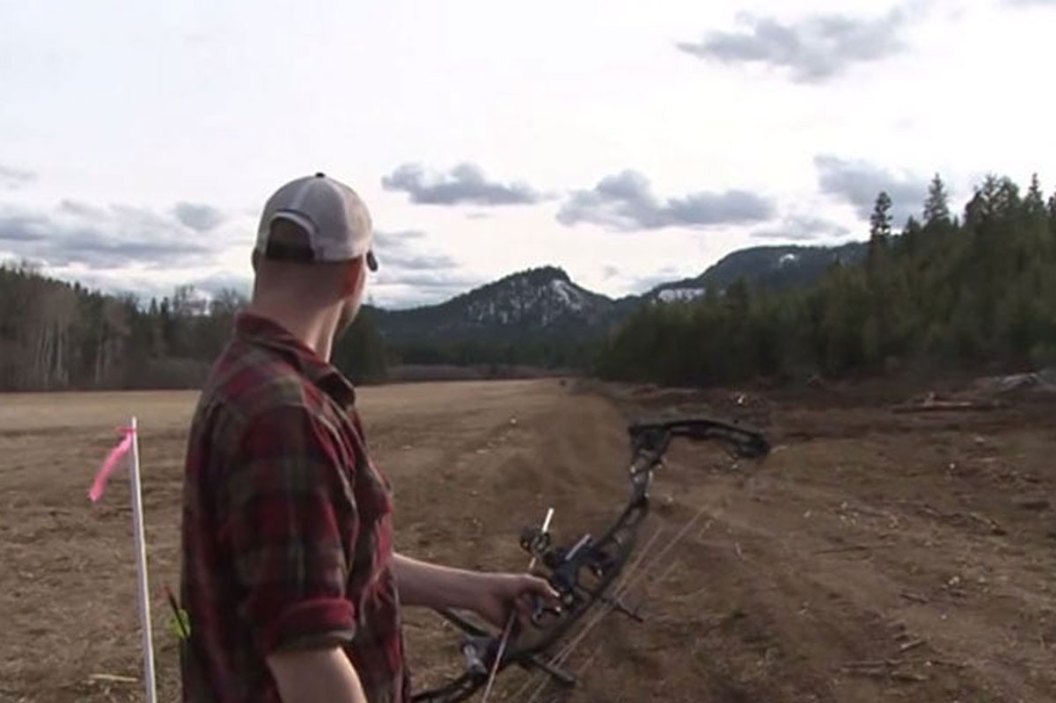 Archer Hits Target From 300 Yards With His Bow - Wide Open Spaces