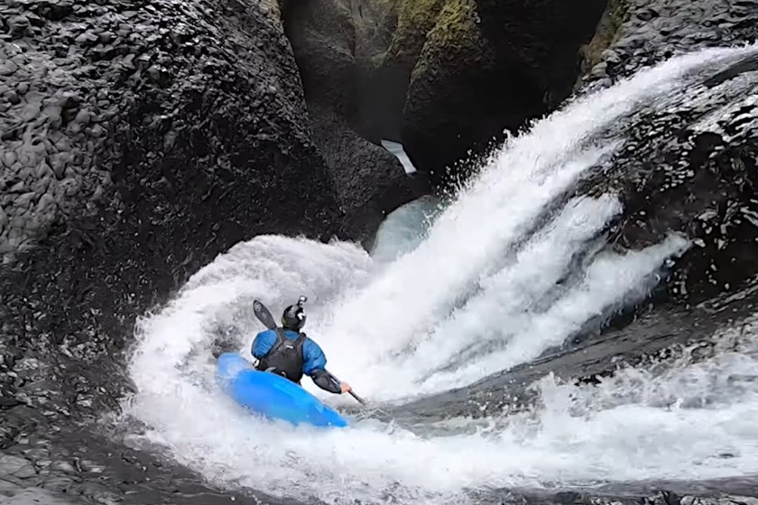 The El Rio Claro: The River That's a Natural Waterslide for Kayakers ...