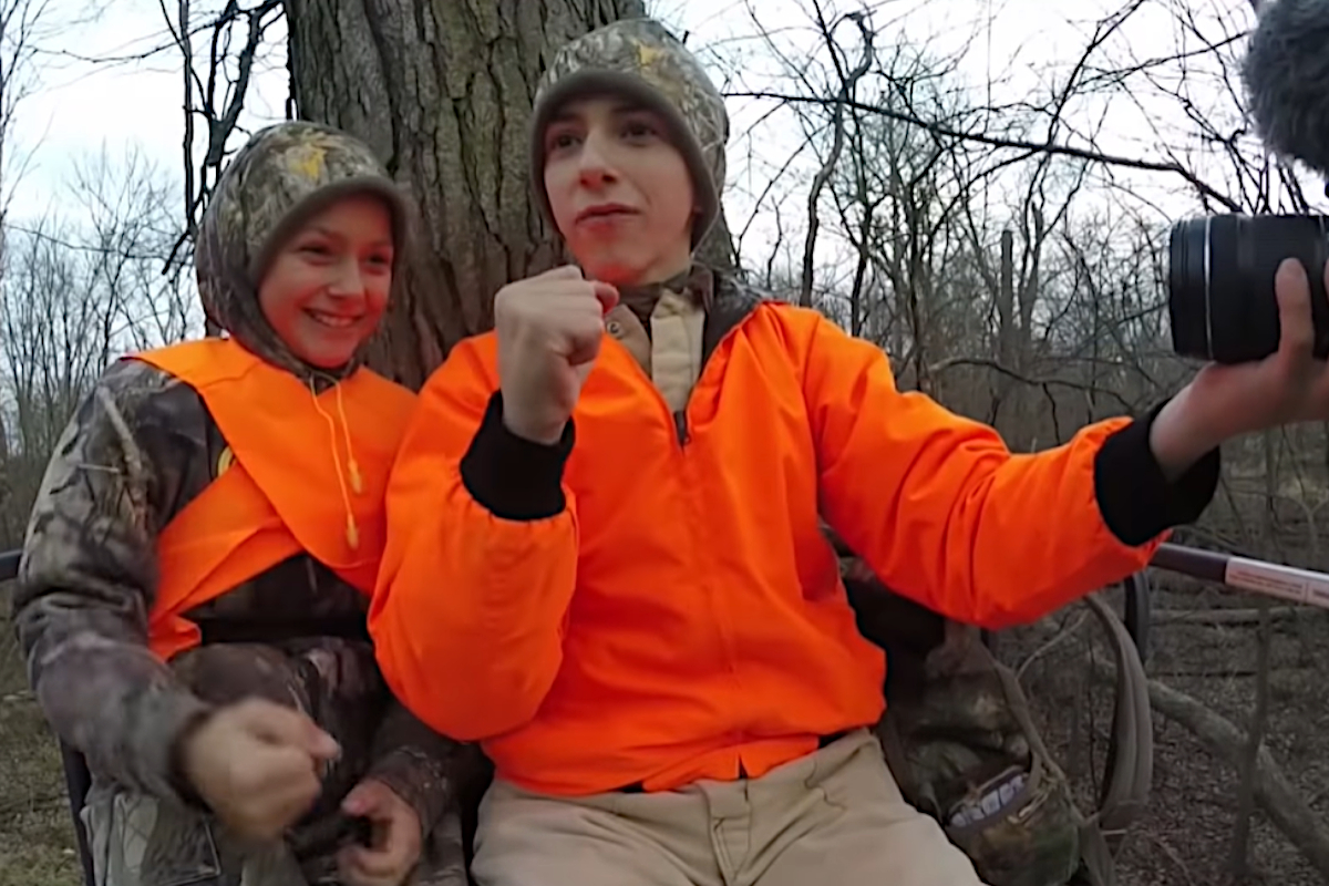 Young Hunters Double Up on Does Only Seconds Apart - Wide Open Spaces