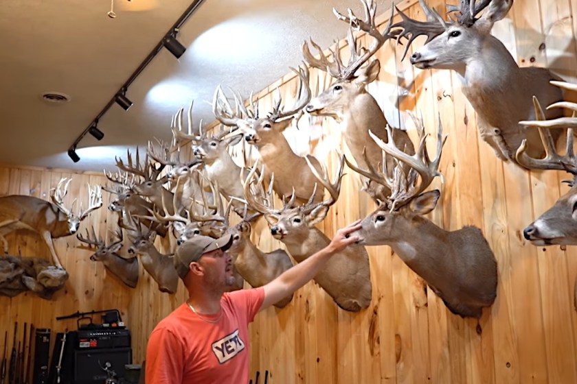 Ohio Man's Insane Trophy Room Features 70+ Pope and Young Bucks - Wide ...