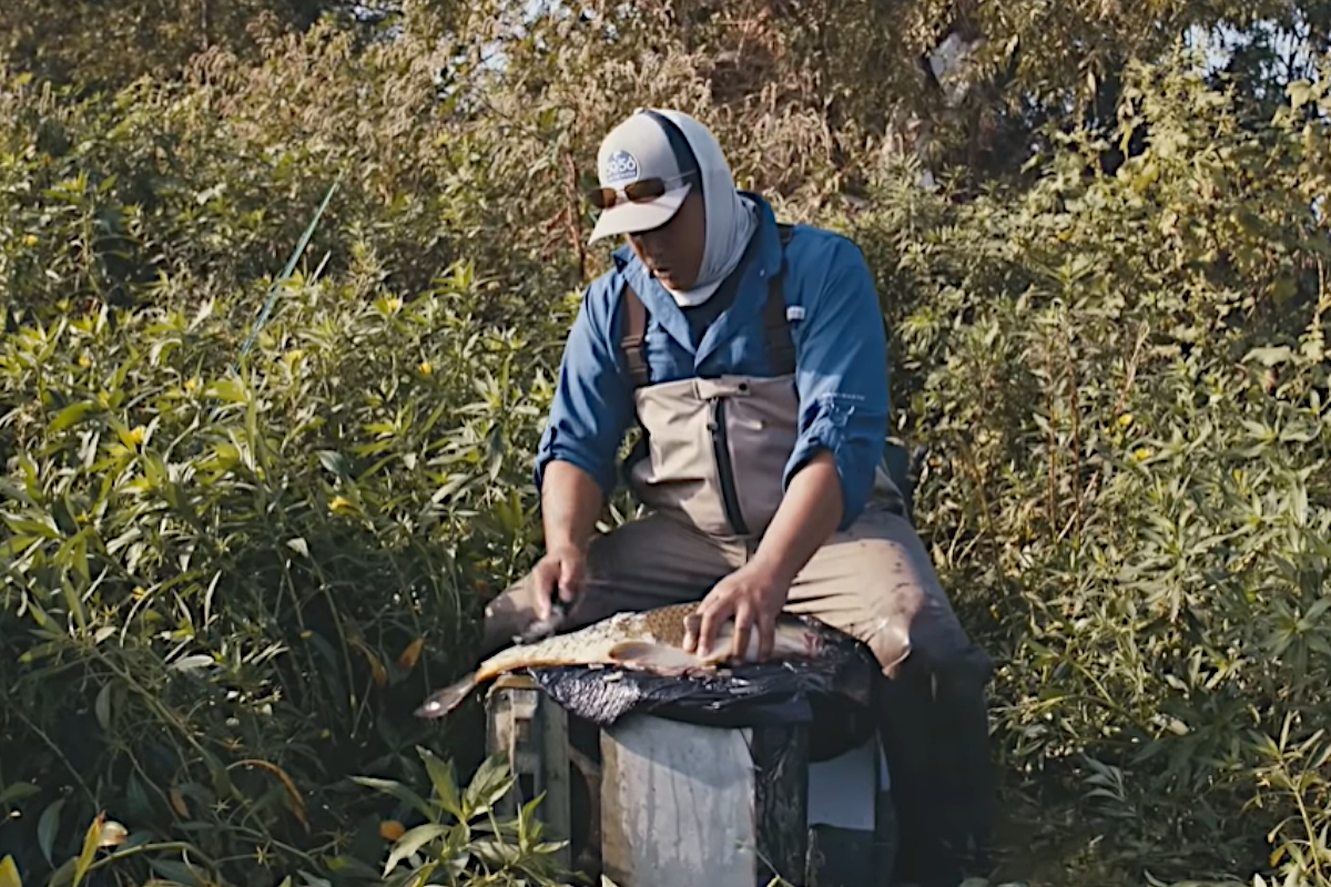 Meet the Angler Who Loves to Fish and Eat Carp from the L.A. River ...