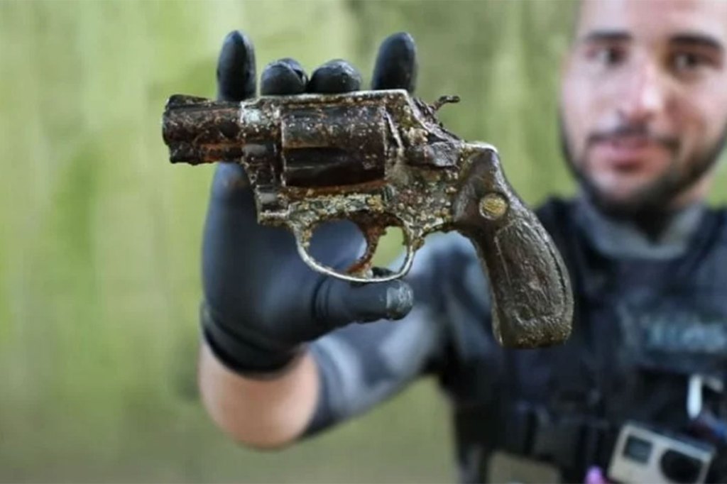 River Treasure Hunter Finds a Handgun in a Georgia Canal - Wide Open Spaces