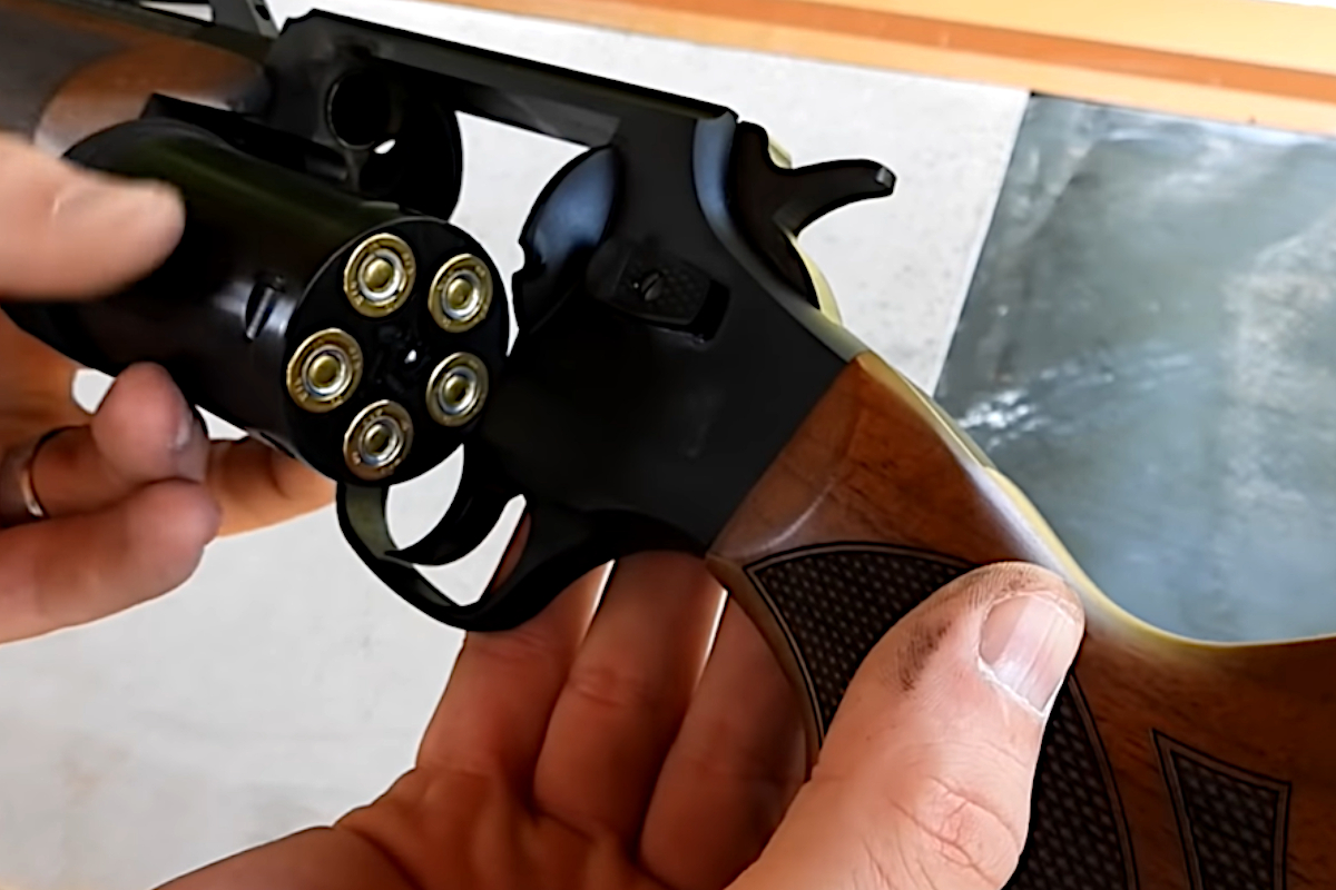 Fascinating Revolver Shotgun Holds Five Rounds of .410 Bore - Wide Open ...