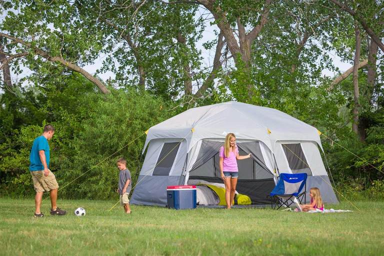 Family Camping Gear: 8 Essentials You'll Need for the Ultimate Trip ...