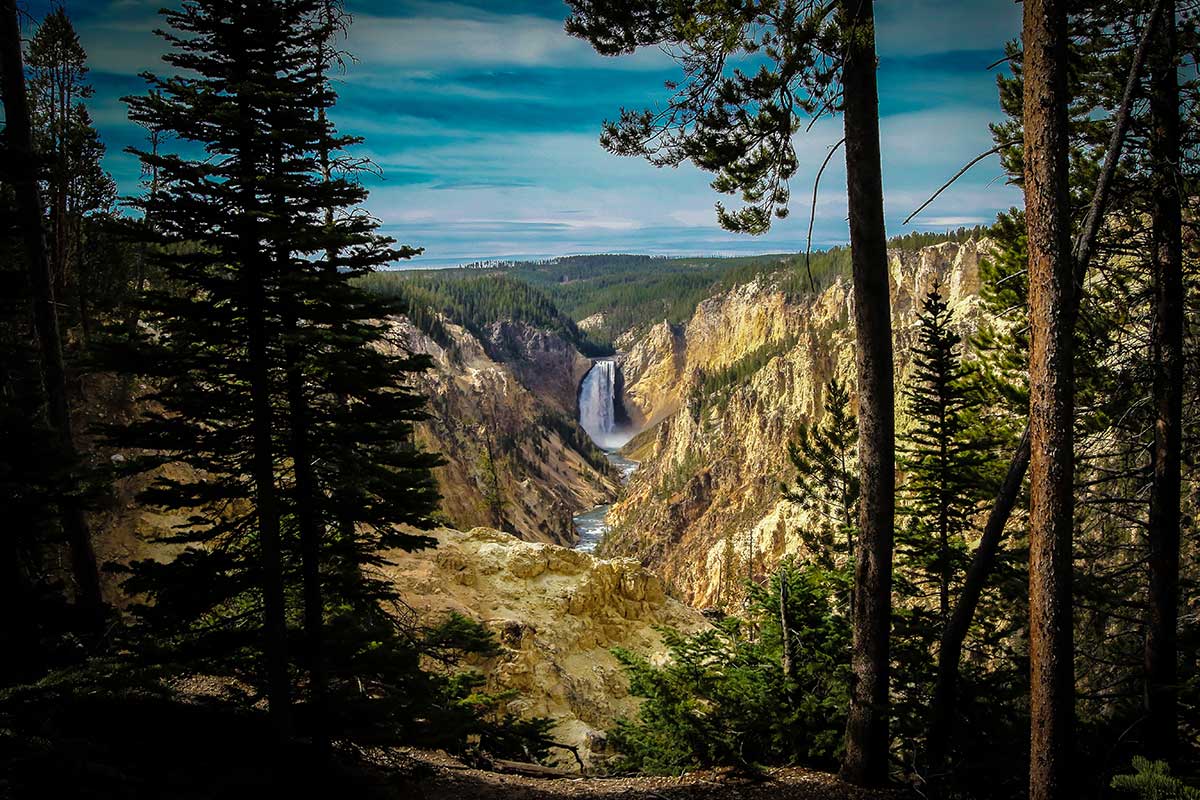 3 Must-See Spots in Yellowstone National Park - Wide Open Spaces