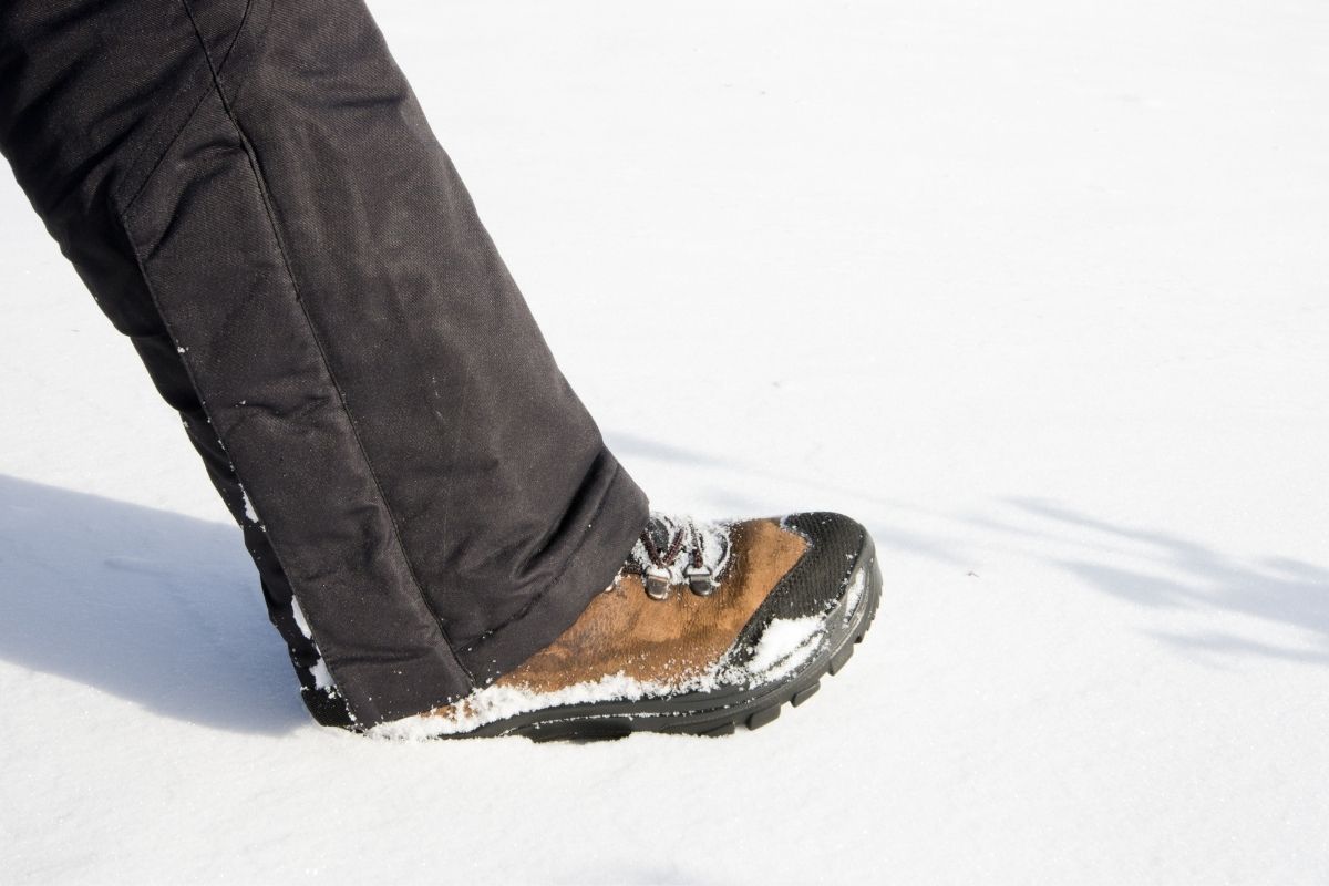 The 5 Best Heated Pants of 2022 for Men and Women + Are They Safe ...