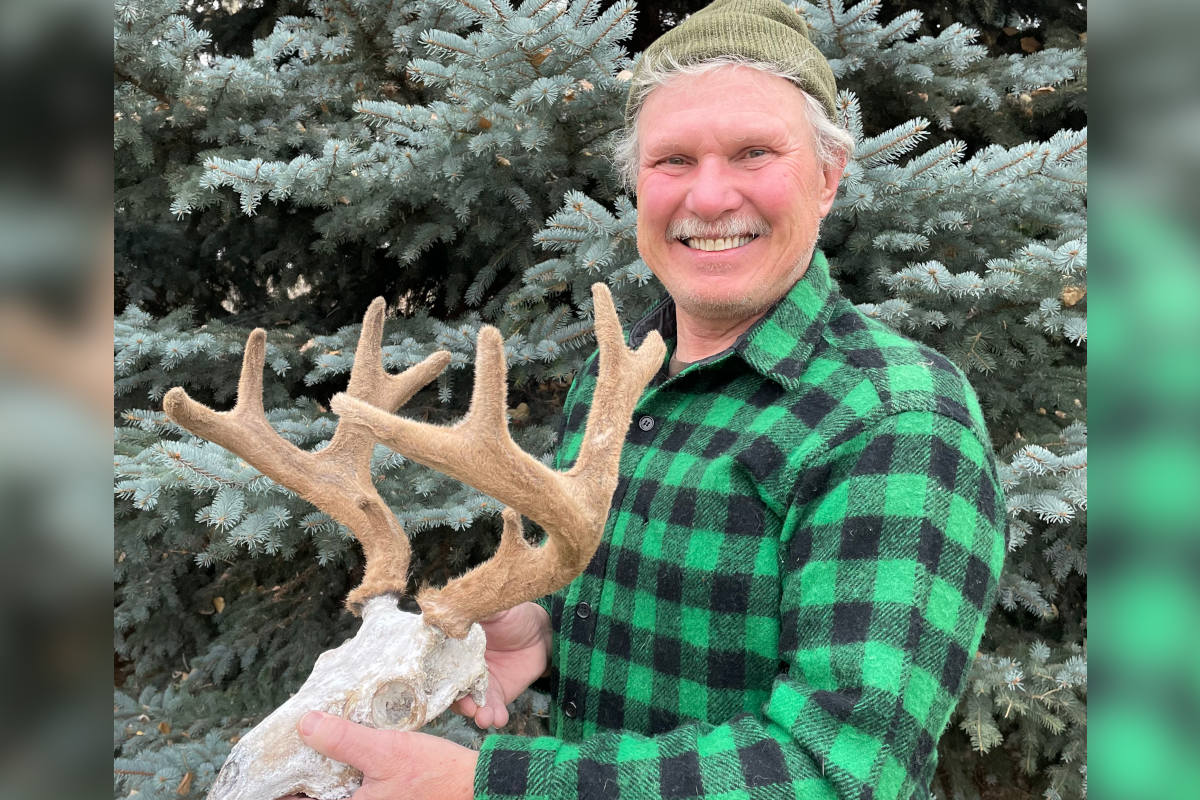 New World Record Velvet Sitka Blacktail Deer Harvested by Chuck Adams ...