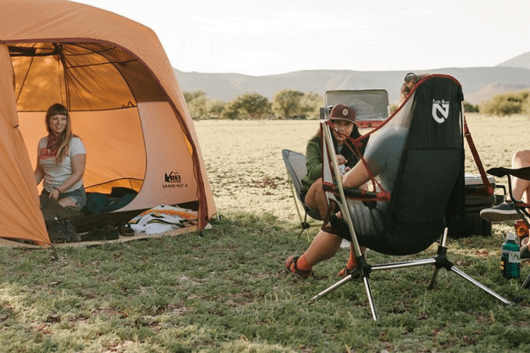 8 Best Outdoor Folding Chairs of 2022 for Camping (Comfy Options)