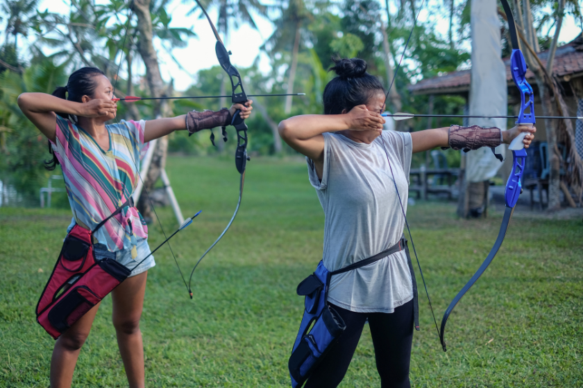 5 Reasons Why More Women Should Pick Up Archery - Wide Open Spaces