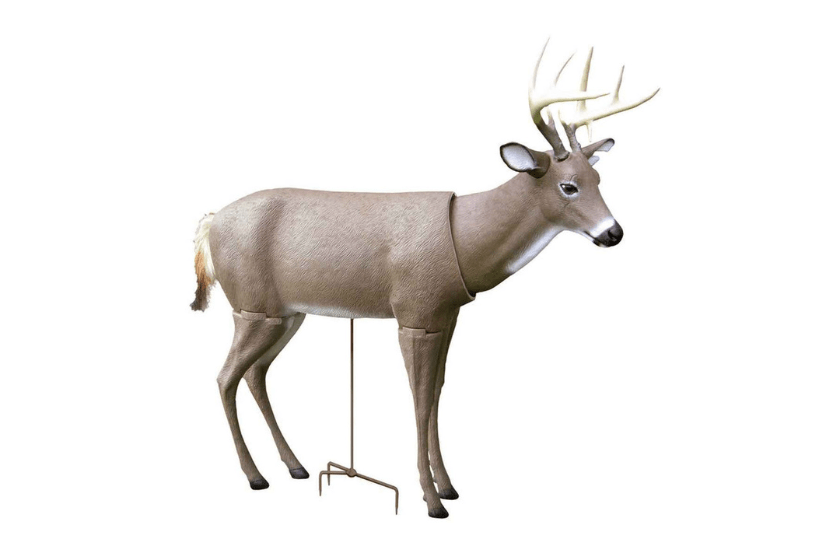 Deer Decoys: How to Use One Right When November Rolls Around