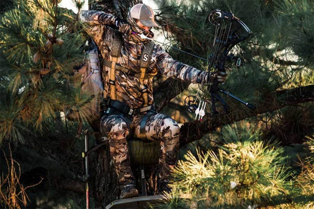Mobile Treestand Hunting: 3 Types, Plus Pros and Cons