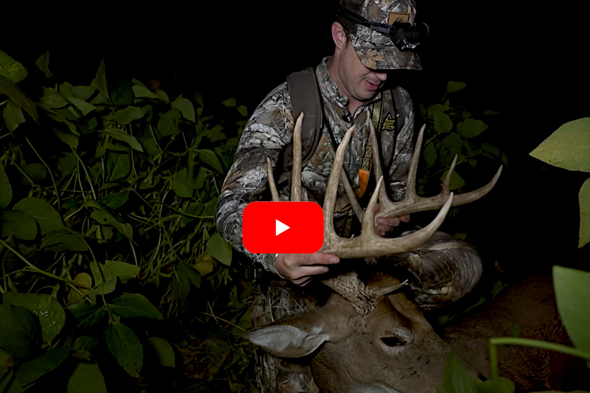 Tyler Jordan Smokes a Monster 186-Inch Georgia Whitetail With His Bow ...
