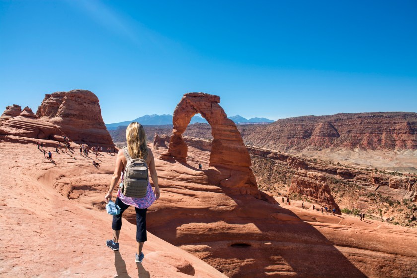 Delicate Arch Hike: When to Visit Without The Crowds