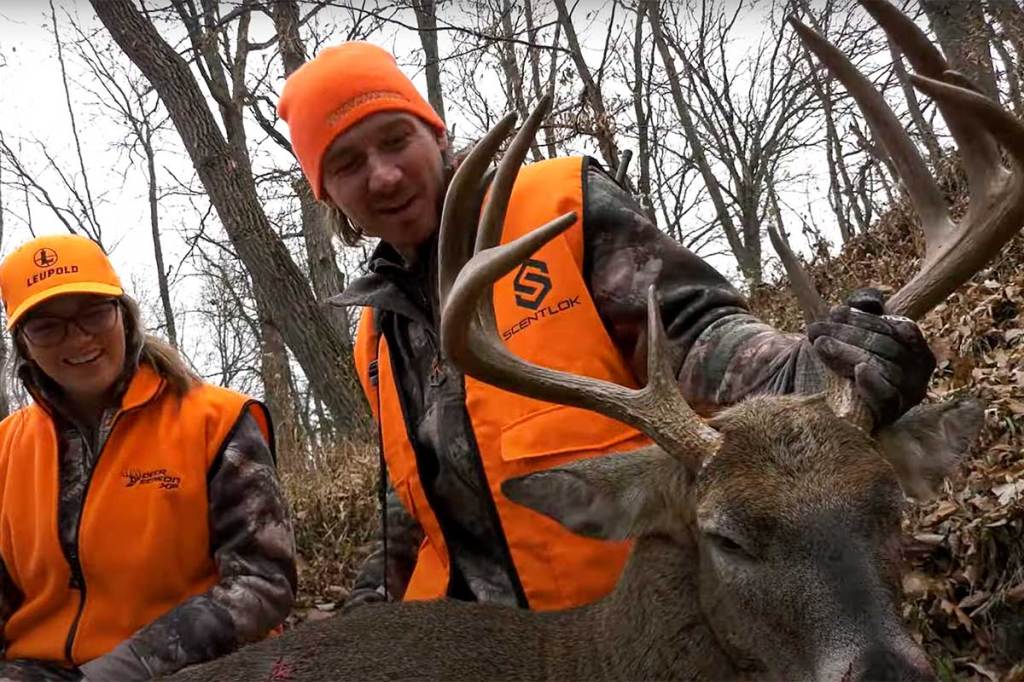 Morgan Wallen Deer Hunts with Drury Outdoors, Bags Big Buck