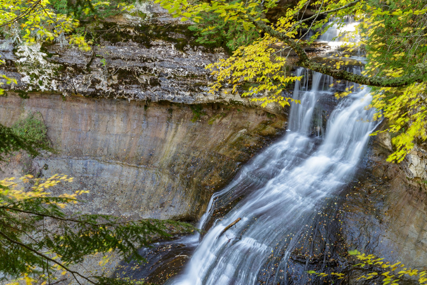 The 8 Top Waterfall Hikes in Michigan's Upper Peninsula