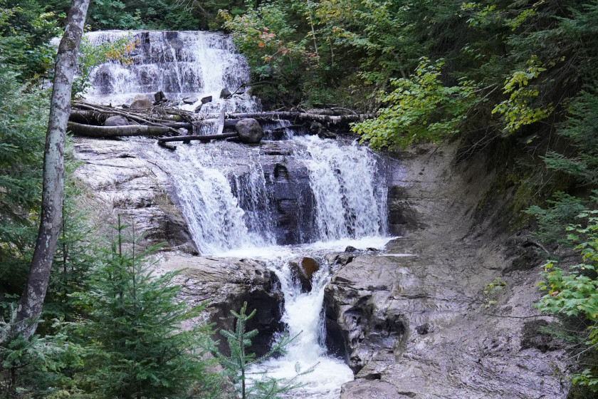 The 8 Top Waterfall Hikes in Michigan's Upper Peninsula