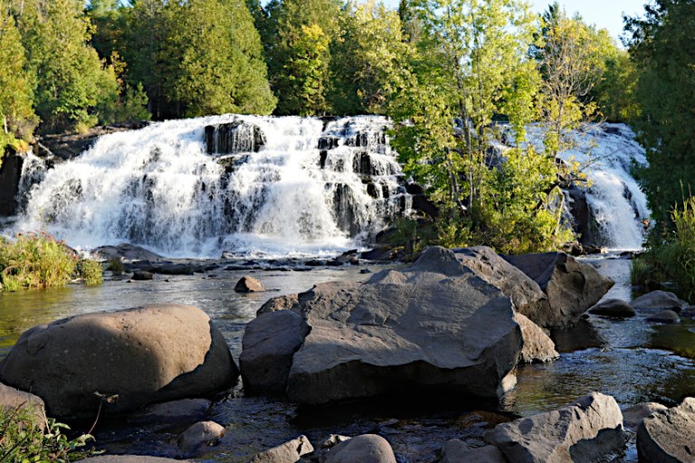 The 8 Top Waterfall Hikes in Michigan's Upper Peninsula