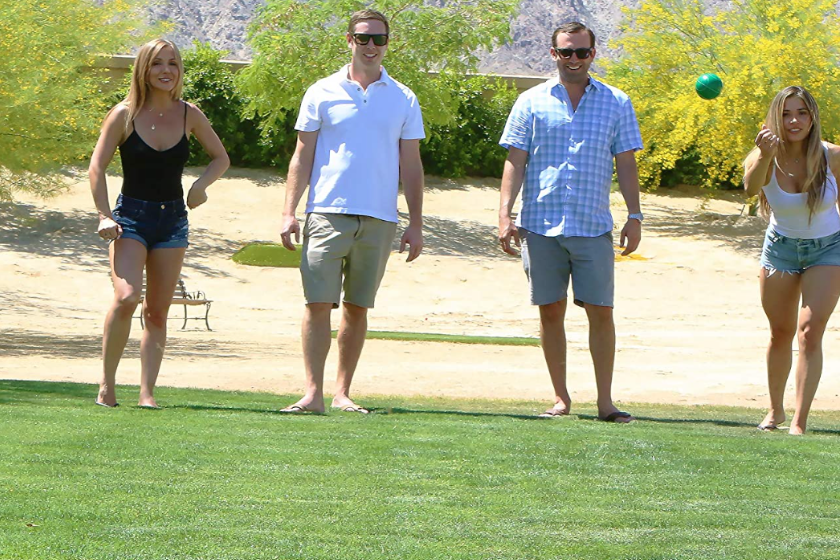 19 Outdoor Picnic Games For Your Next Gathering