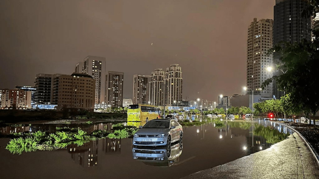 Historic Rainfall Causes Unbelievable Flooding in Dubai - Wide Open Spaces