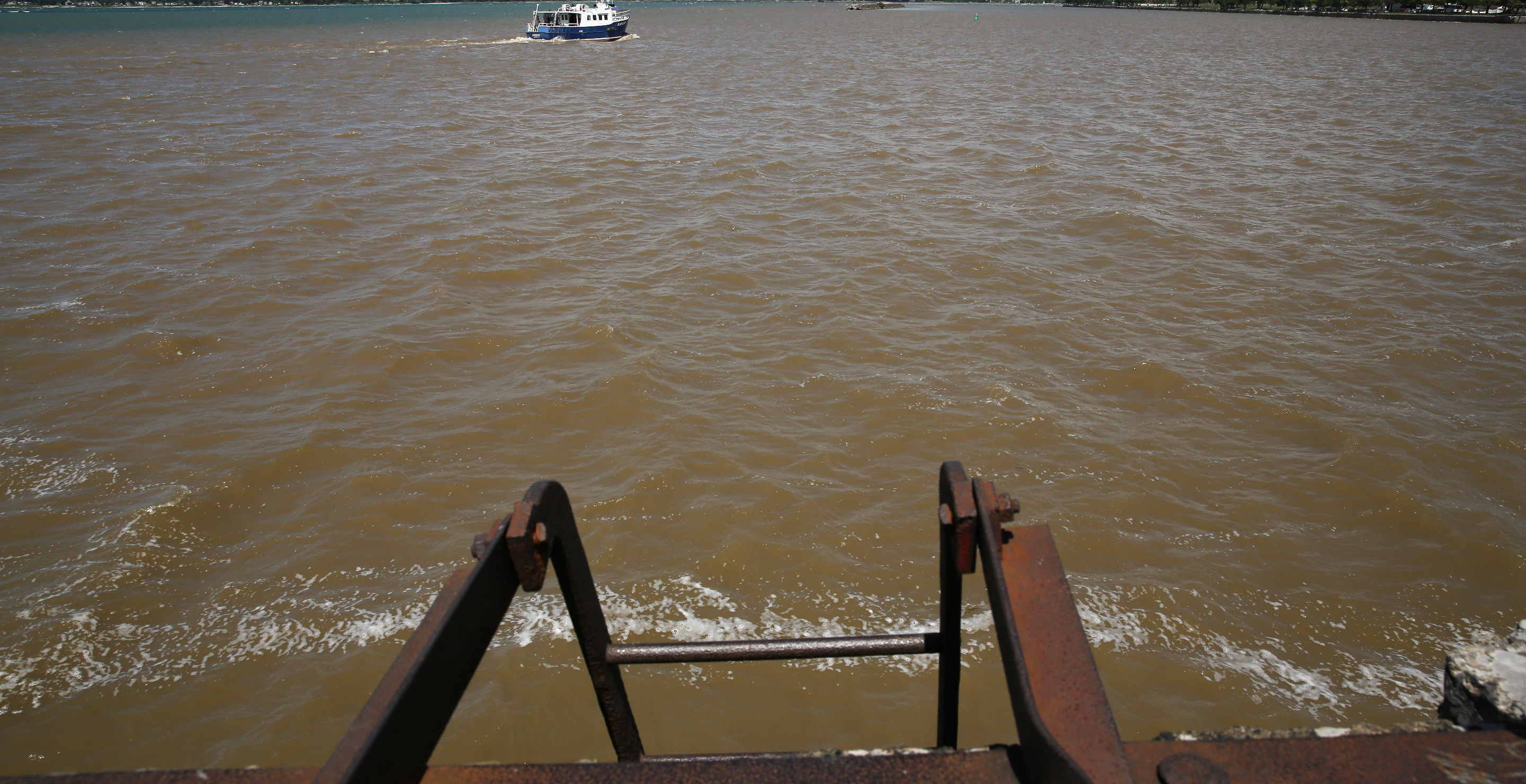Fun Day At The Beach Turns Tragic When Waves Sweep 10-Year-Old Out To ...
