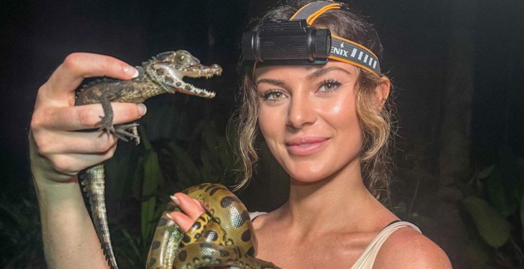 ‘World’s Hottest’ Scientist Rosie Moore Is Battling A ‘Deadly’ Disease ...