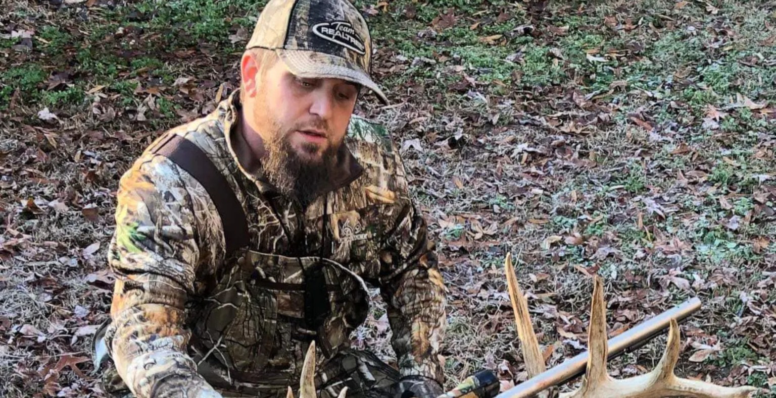 Hunter Facing Jail Time After Killing Beloved Hollywood Buck - Wide ...